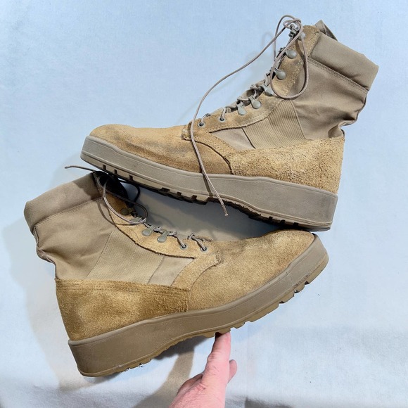U.S. Army | Shoes | Hot Weather Army Combat Boots Coyote Mens 25r Made In Usa Vibram Soles ...